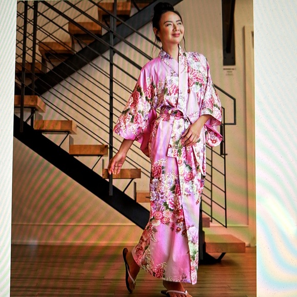 Smithsonian Institution | Intimates & Sleepwear | Smithsonian Flowers ...